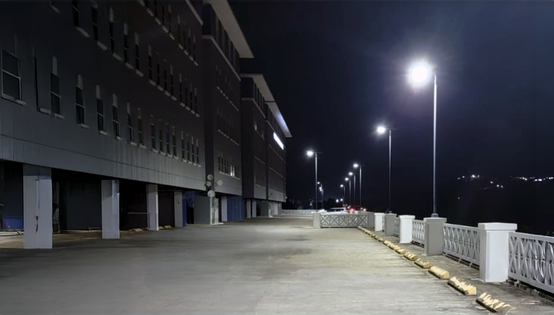 Hurricane Resistant Solar Street Lights